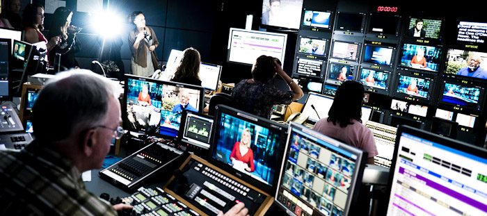 Semester at Sea in the Newsroom: Understanding Global Media | Semester ...